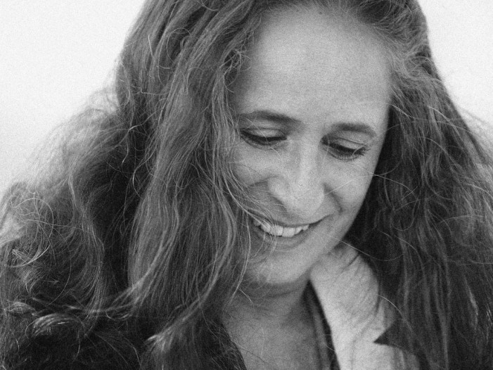 » AMAZONAS ATUAL - Há exatos 50 anos, Maria Bethânia subia no palco de ...