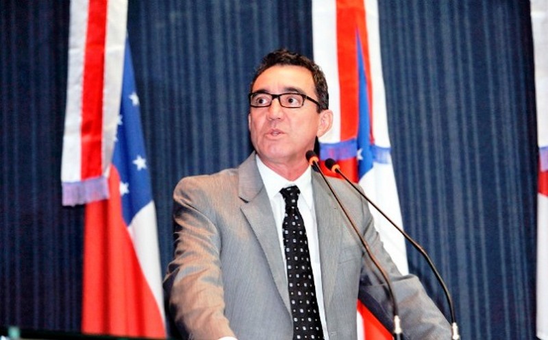 Juíza prorroga prisão do advogado Lino Chíxaro, preso na Operação Cashback