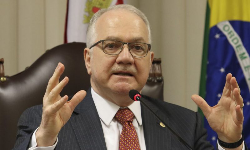 Fachin cria grupo de trabalho para rever 'penduricalhos' de juízes