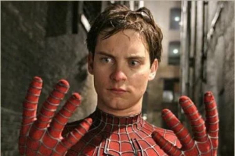 Fãs da Marvel comemoram aniversário de Peter Parker, o Homem Aranha