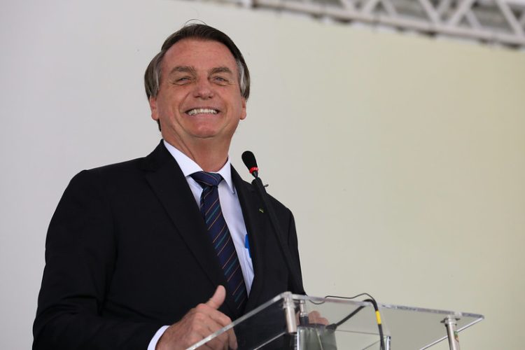 Presidente Bolsonaro lança RG único nesta quarta-feira