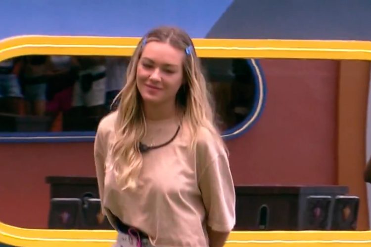 Bárbara é O Anjo Da Semana No Bbb Arthur Douglas E Scooby Estão No