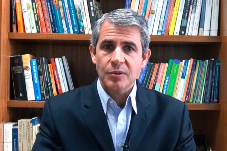 Felipe D'Ávila confirmado como pré-candidato à presidência pelo Novo