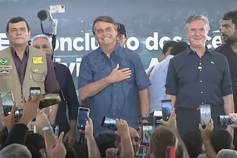 Ao Lado De Collor E Aliado Do Centrão Bolsonaro Ironiza Velha