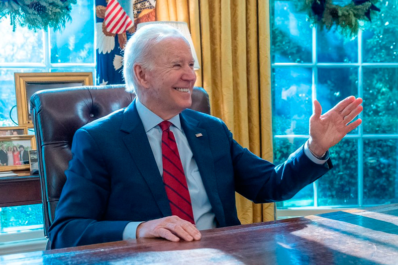 Biden conversa com Lula e reforça apoio à democracia após ataques