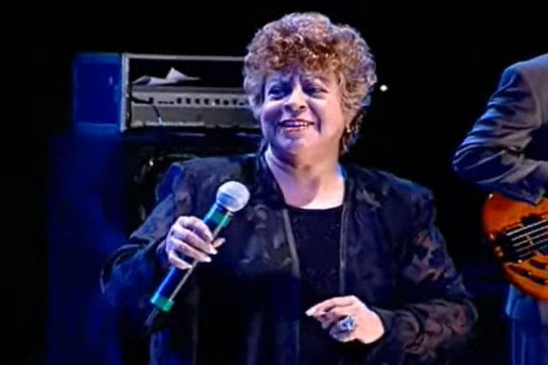 Morre Leny Andrade, cantora de bossa nova e jazz, aos 80 anos