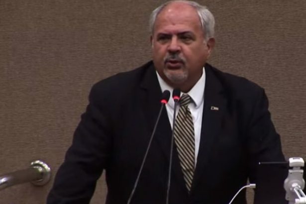 'Centro está fechando' diz empresário sobre 'cracolândia' em Manaus