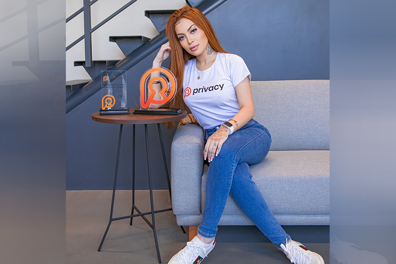 Mari Ávila revela faturamento milionário com conteúdo adulto