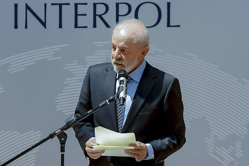 Lula assina acordo de cooperação com a Interpol para formação de força ...