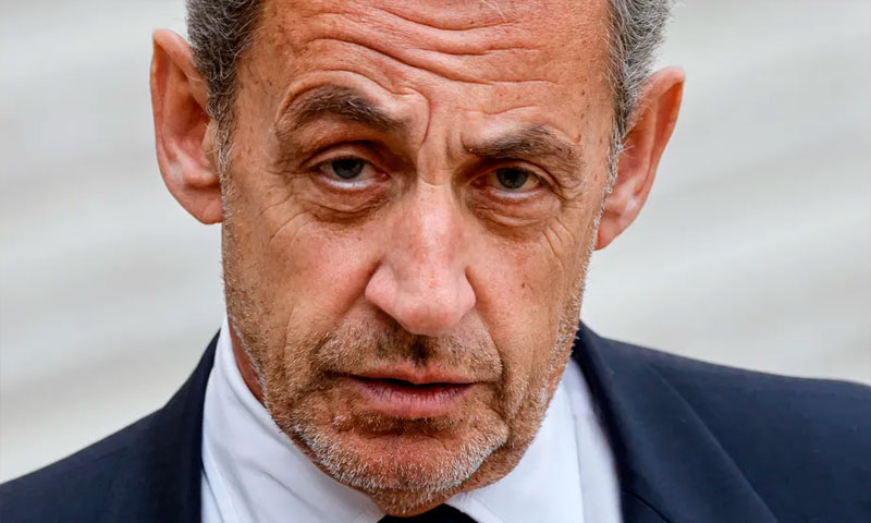 Justiça libera ex-presidente Sarkozy da prisão e o coloca sob supervisão
