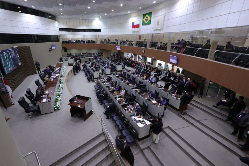 Câmara de Manaus aprova reajuste de 4,14% para servidores municipais